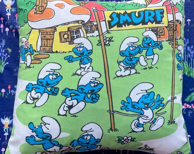Vintage Smurfs Sheets From Daysela's Vintage. Bedsheet Fabric Stock ...