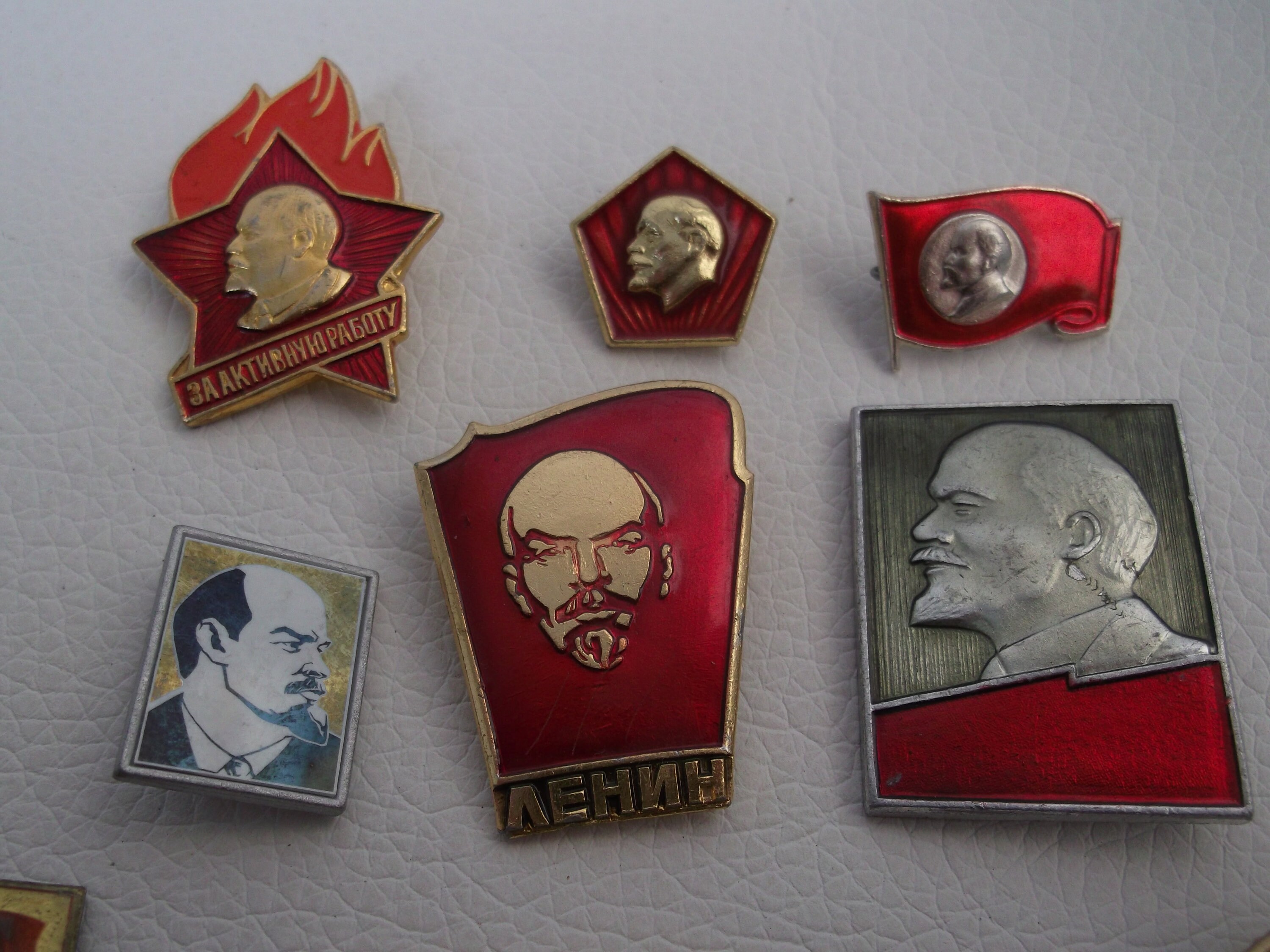 Old Enameled Agitation Pins with Lenin Image Lenin Idol | Etsy