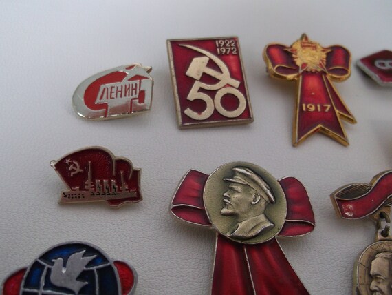 Soviet Communist Enameled Badges. Soviet Vintage Pin.… - Gem