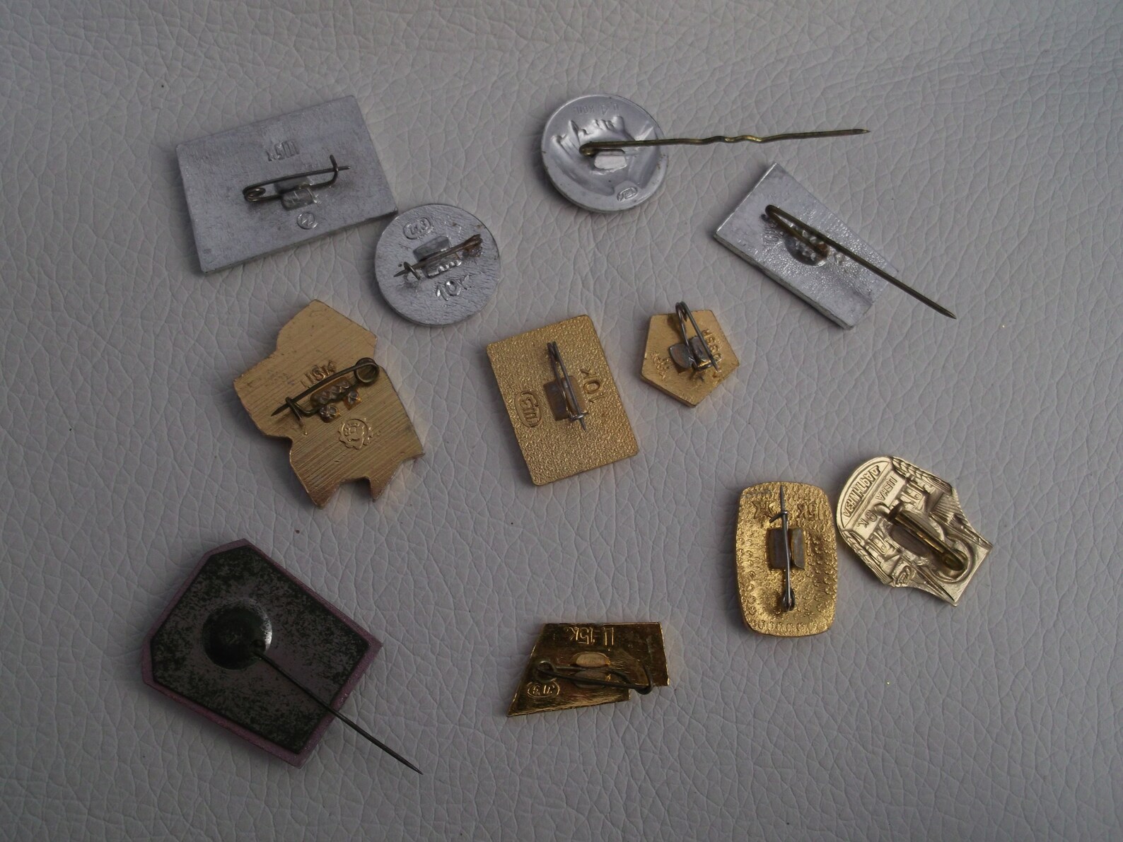 Vintage Enameled Pins .lenin Propaganda Set of 11 Badges - Etsy