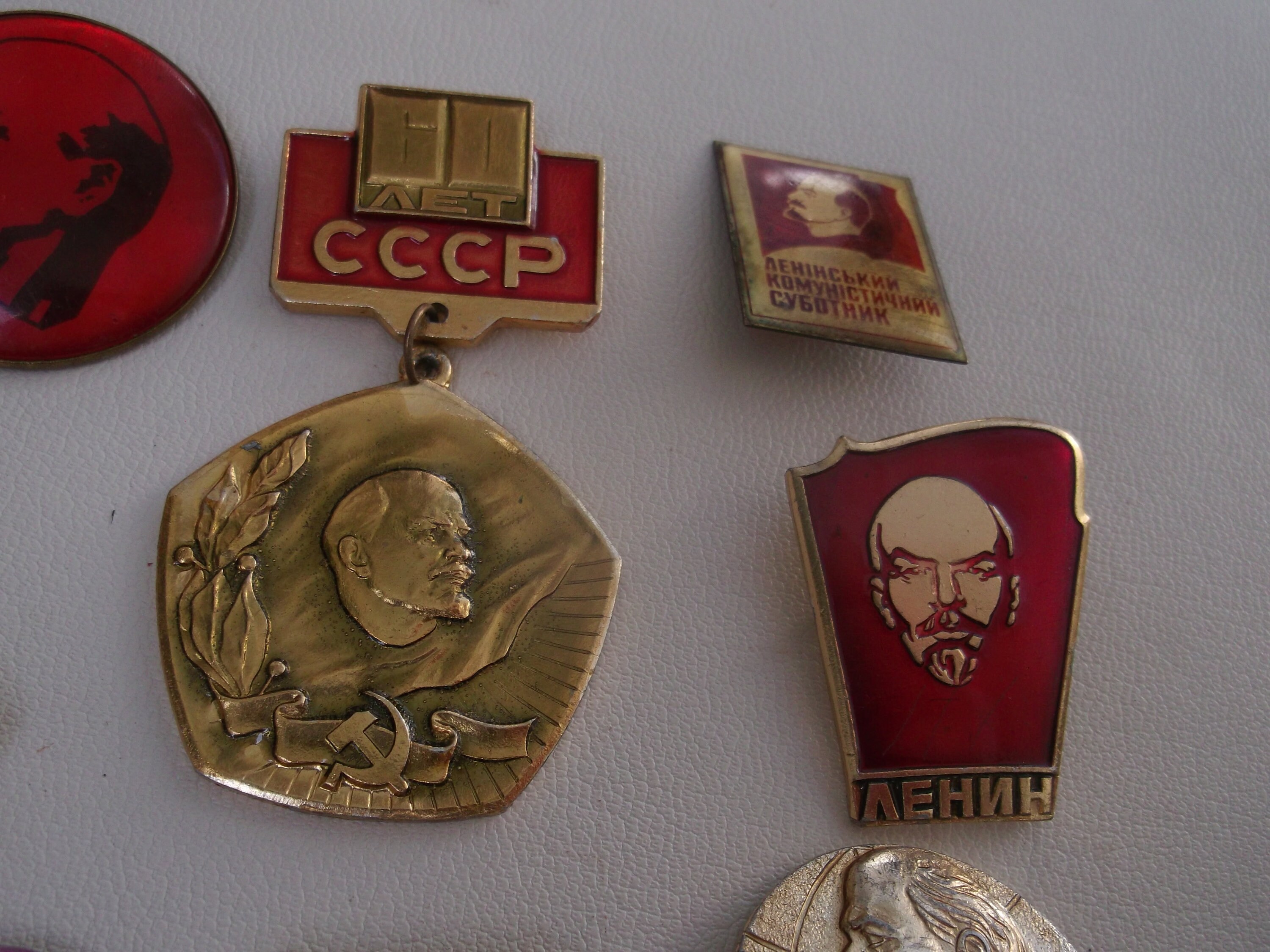 Old Enameled Agitation Pins With Lenin Image Lenin Idol - Etsy