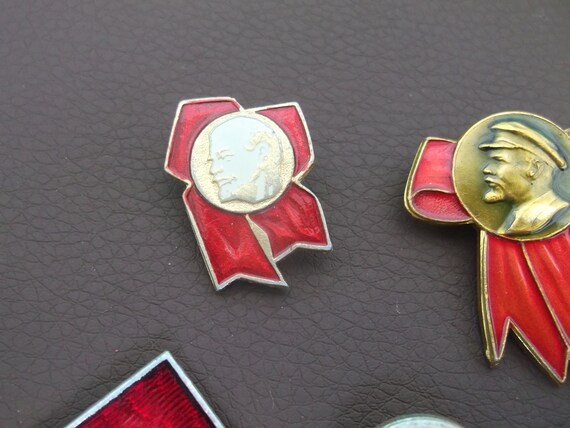 Soviet Propaganda Pins. Old Communist Pin. Vintage En… - Gem