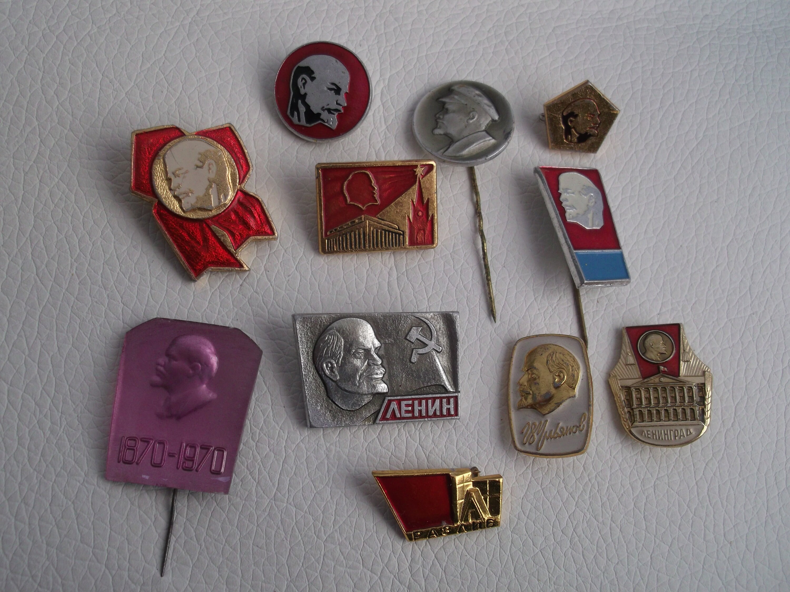 Vintage Enameled Pins .lenin Propaganda Set of 11 Badges - Etsy