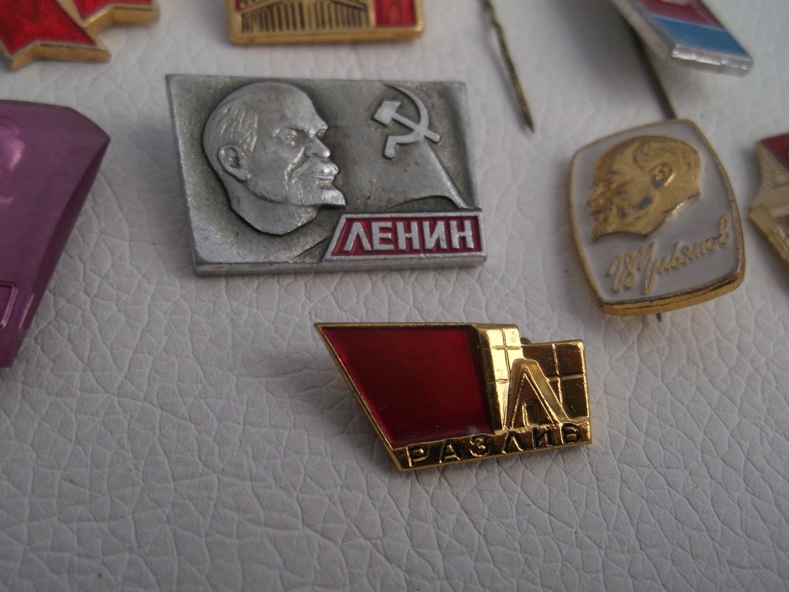 Vintage Enameled Pins .lenin Propaganda Set of 11 Badges - Etsy