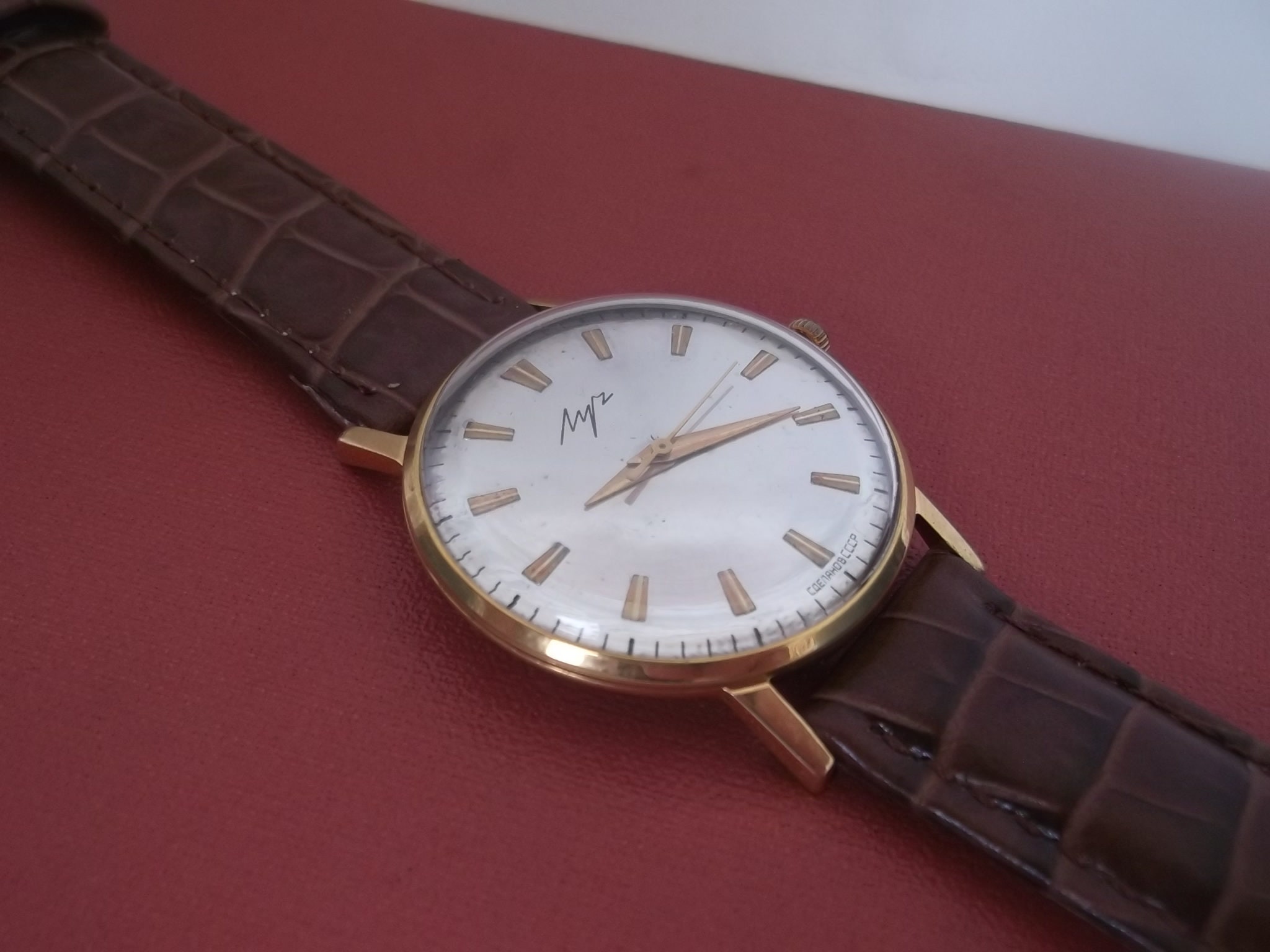 Ray Soviet Vintage Men's Watch With Brown Strap 1970's - Etsy