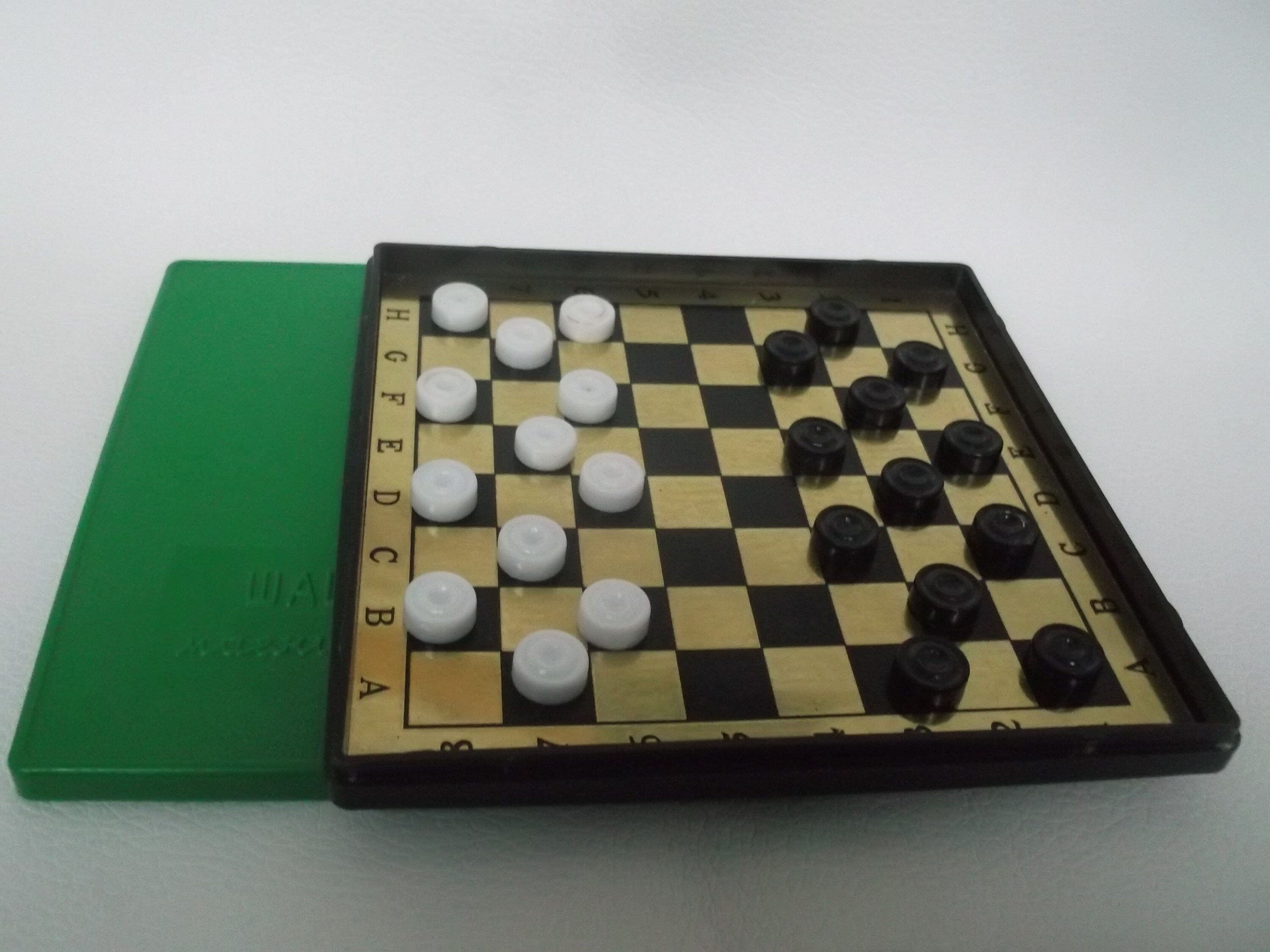 Vintage Checkers. Pocket Game on Magnet. Green Box From the - Etsy