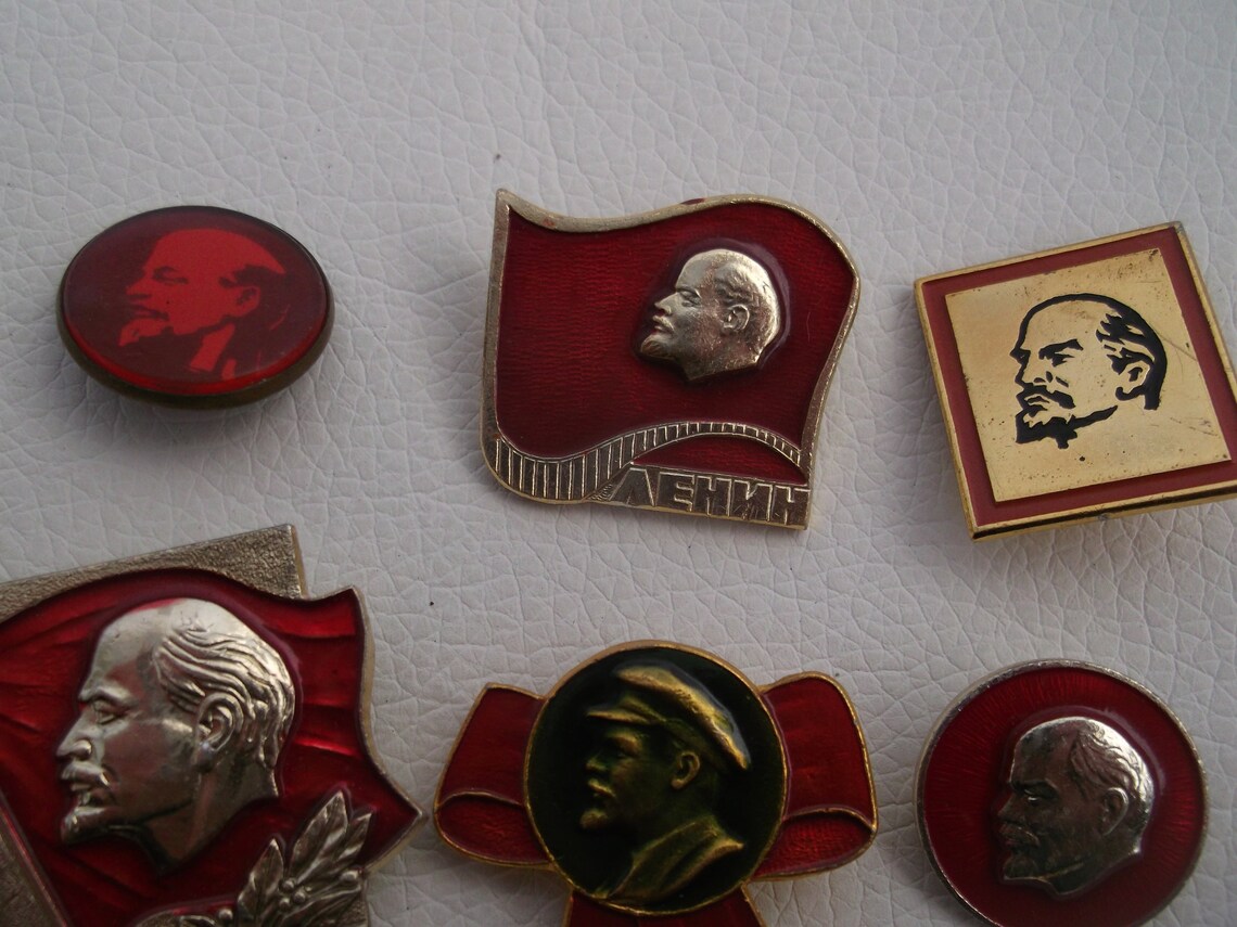 Soviet Propaganda Vintage Badges Lenin Leader of World - Etsy
