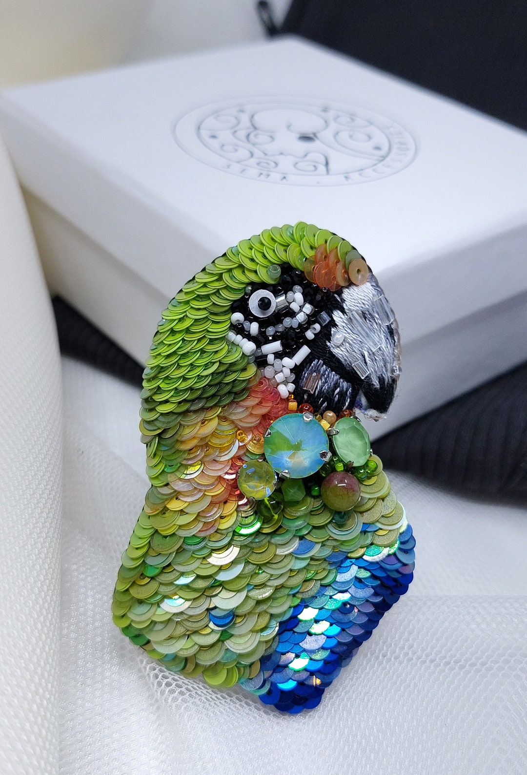 Handmade Parrot Brooch,trpical Bird Pin,crystal Bird Badge,parrot ...