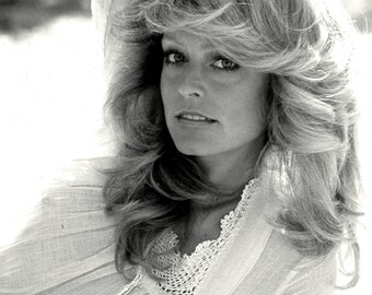 Actress Lana Wood 5X7 or 8X10 Publicity Photo FB-204 | Etsy