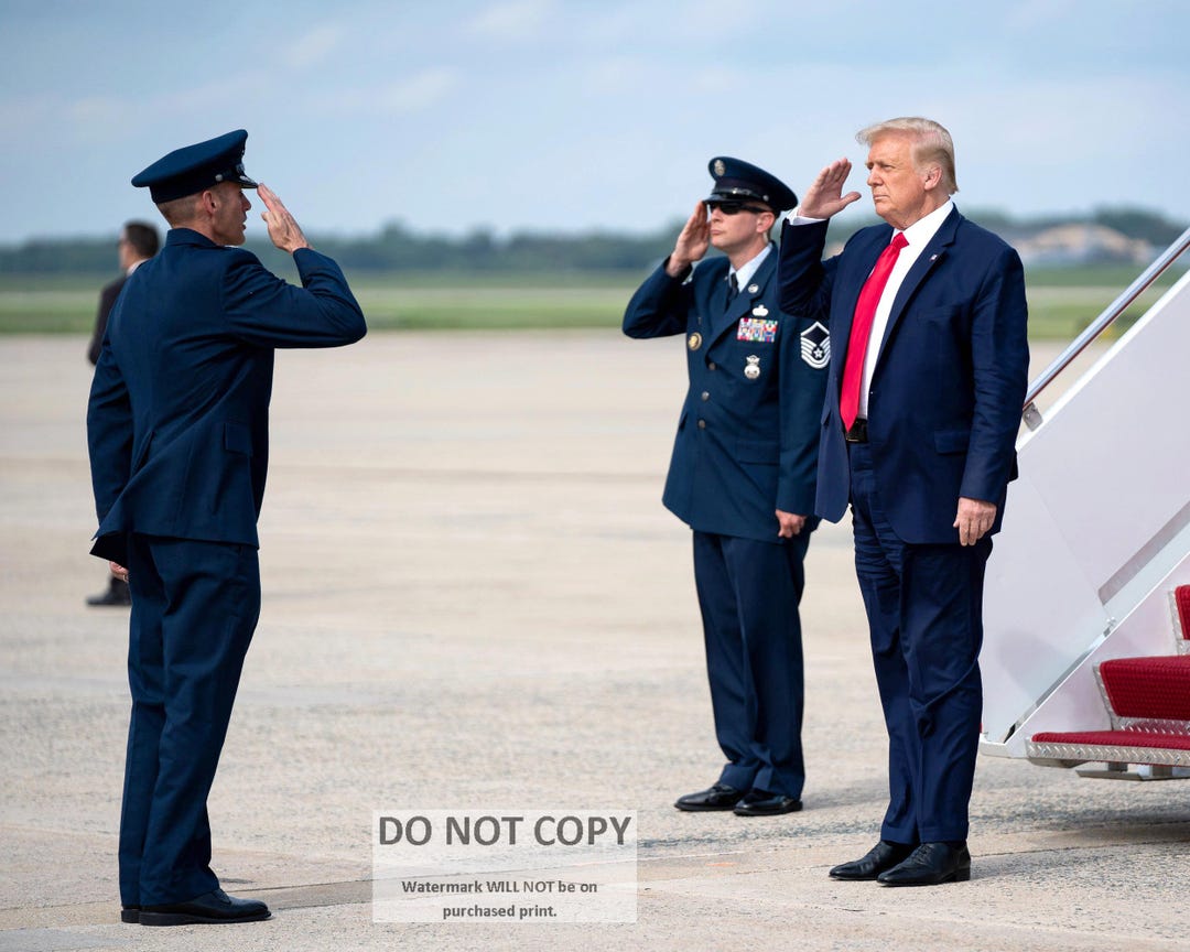 President Donald Trump Saluting Photo Print - Etsy