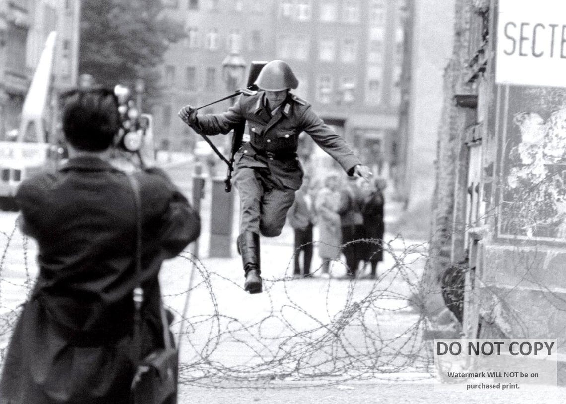 East German Guard Jumps to Freedom Photo – West Berlin, 1961 - Etsy