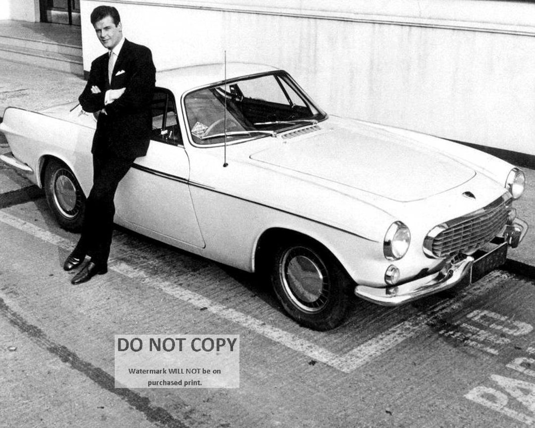 Roger Moore as "simon Templar" in "the Saint" - 5X7 or 8X10 Publicity ...