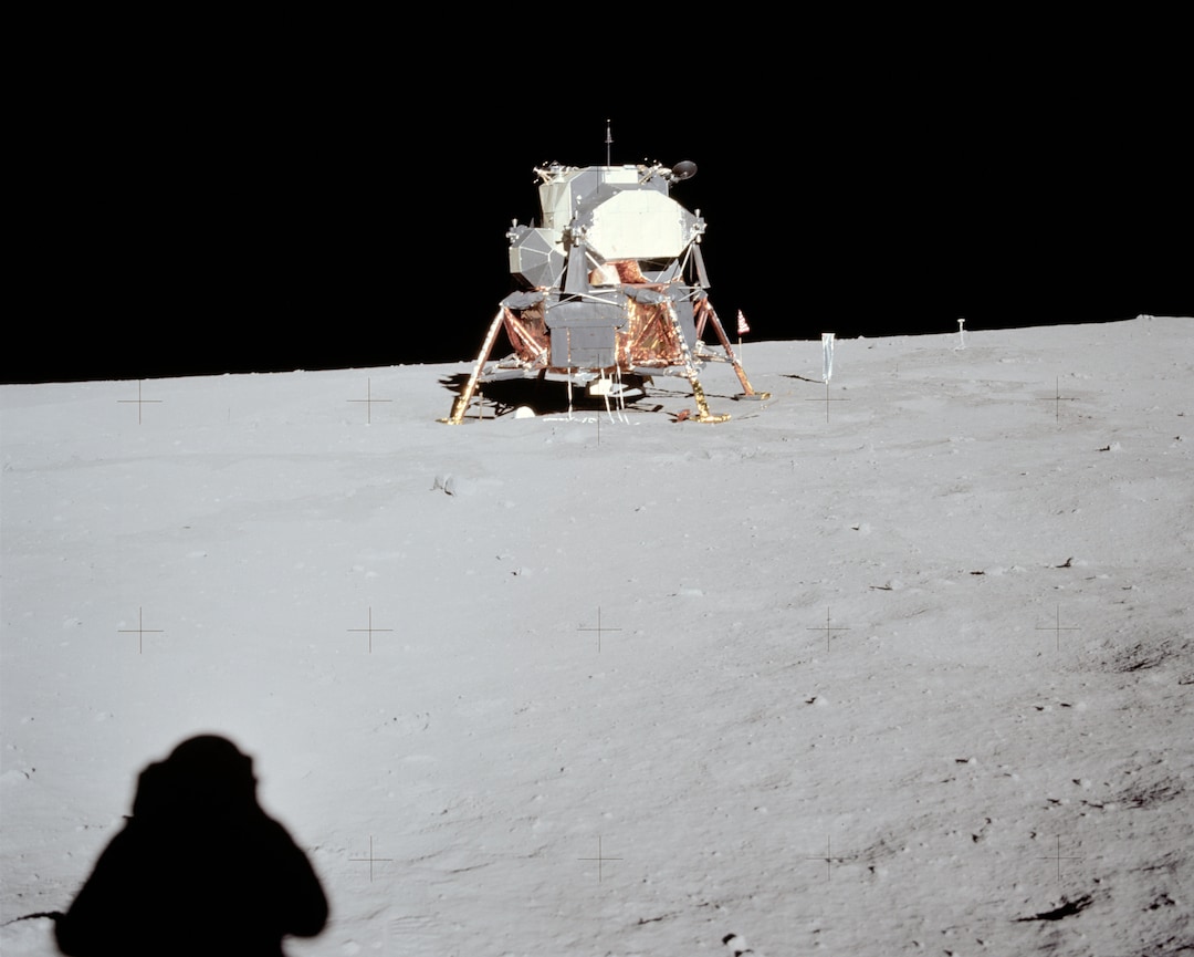 View of Apollo 11 Lunar Module "eagle" at Tranquility Base - 5X7, 8X10 ...