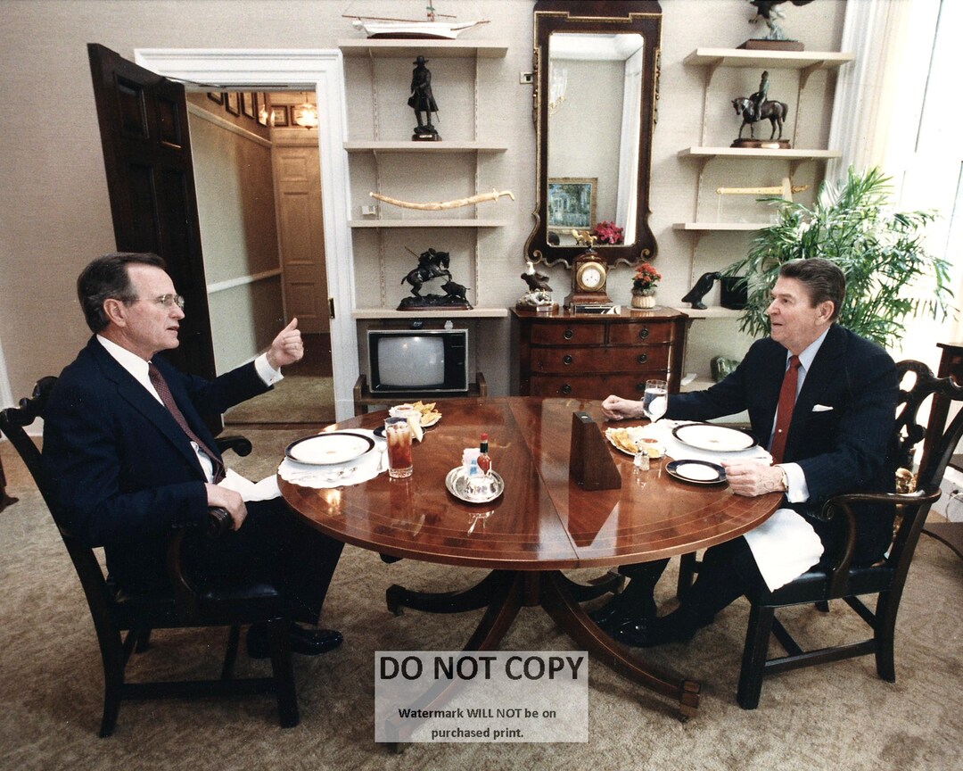 Ronald Reagan & George H.W. Bush 1988 Photo: Oval Office Lunch - Etsy