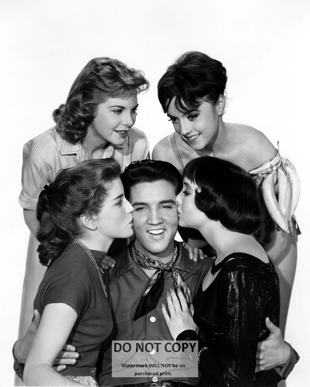 Elvis Presley, Dolores Hart, Jan Shepard and Carolyn Jones in "king ...
