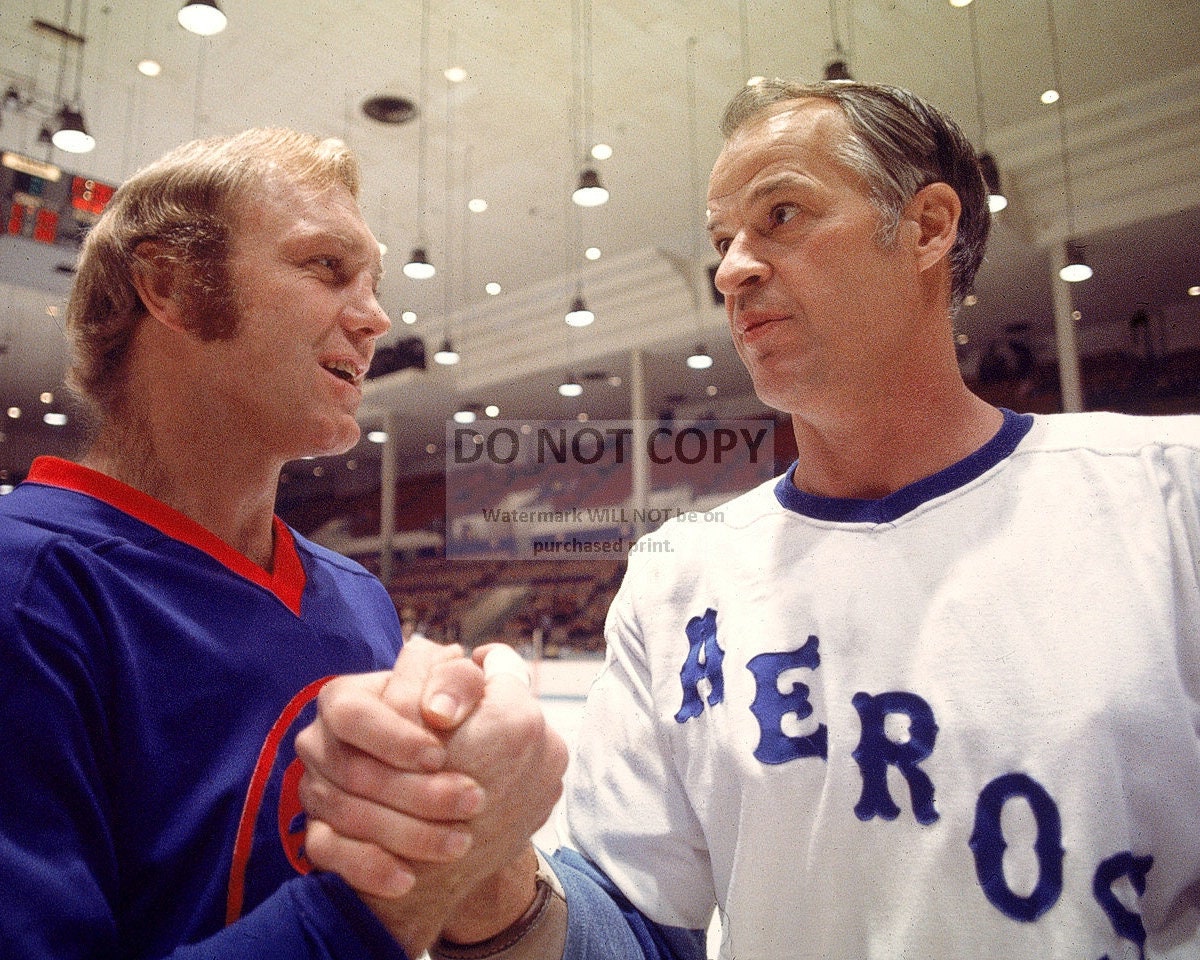 Gordie Howe Bobby Hull V