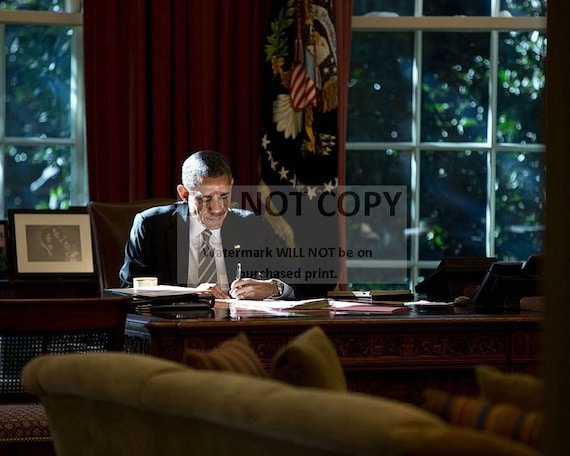 President Barack Obama Sitting Desk Oval Office 8 x 10 Photo Photograph ...