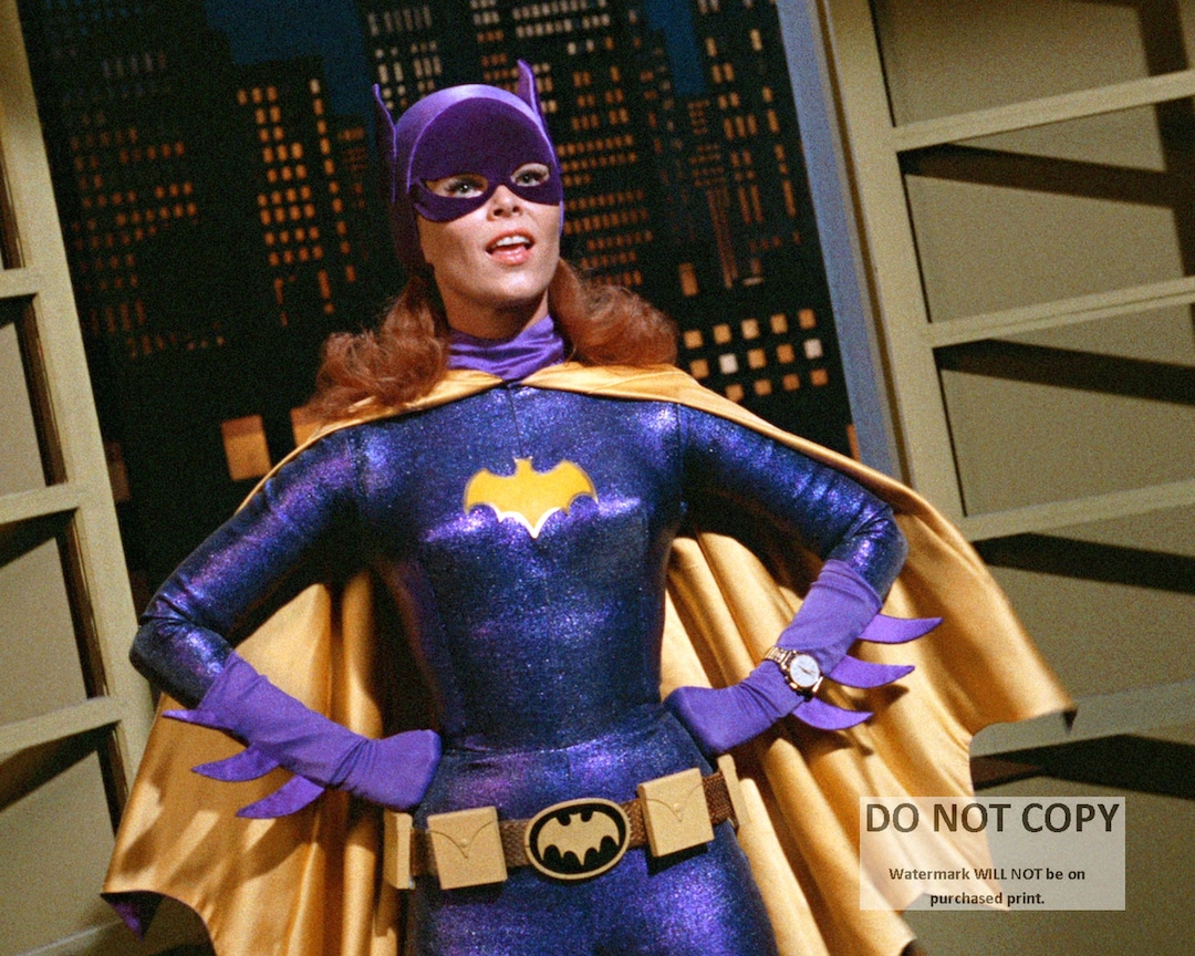 Yvonne Craig Batgirl Photo – 1960s Batman TV Series Publicity Still - Etsy