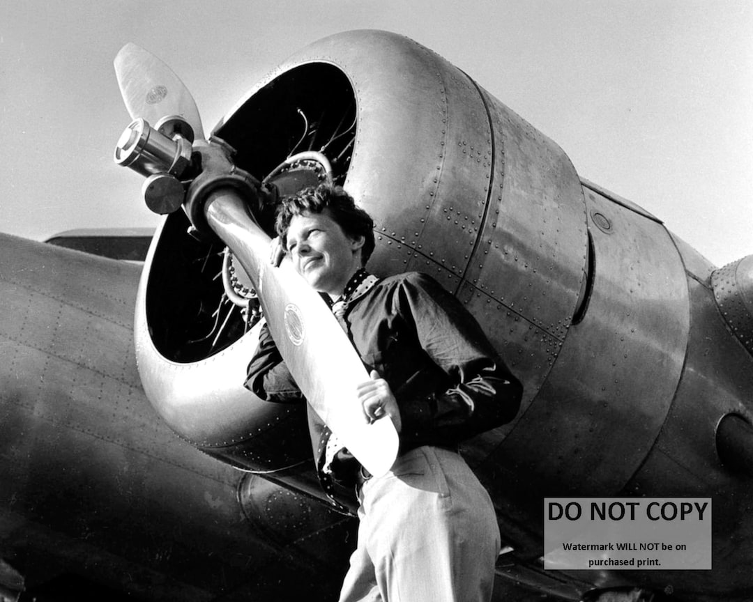 Amelia Earhart American Aviatrix Pilot - 5X7, 8X10 or 11X14 Photo (WW ...