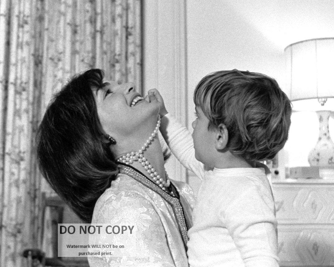 First Lady Jacqueline (jackie) Kennedy Plays With Son John, Jr. in ...