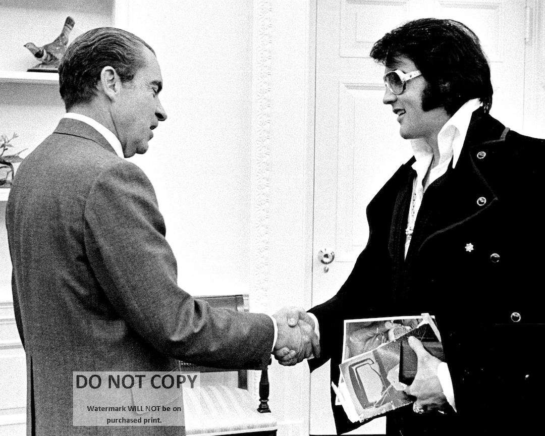 President Richard Nixon Meets With Elvis Presley in 1970 8X10 or 11X14 ...