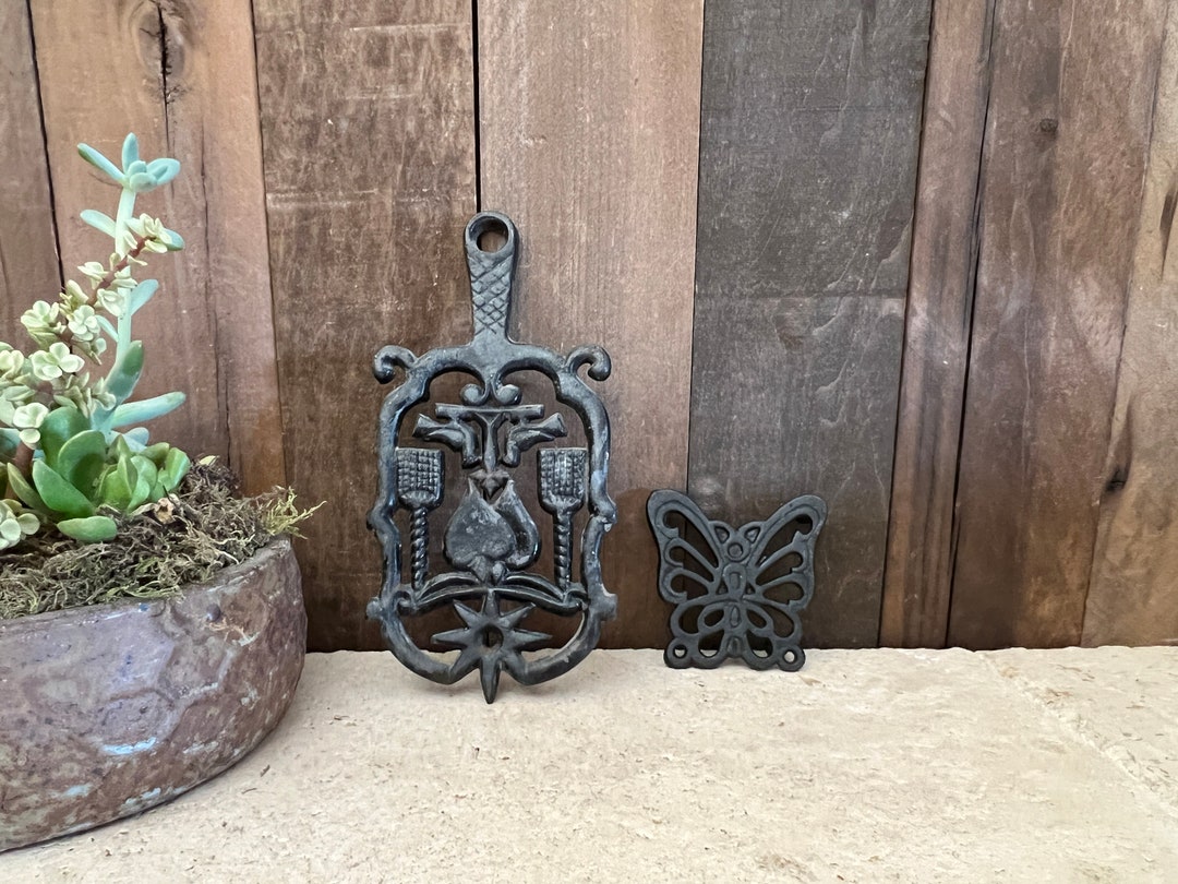 Vintage Trivet Set of 2 Cast Iron Trivets Wilton Trivet - Etsy