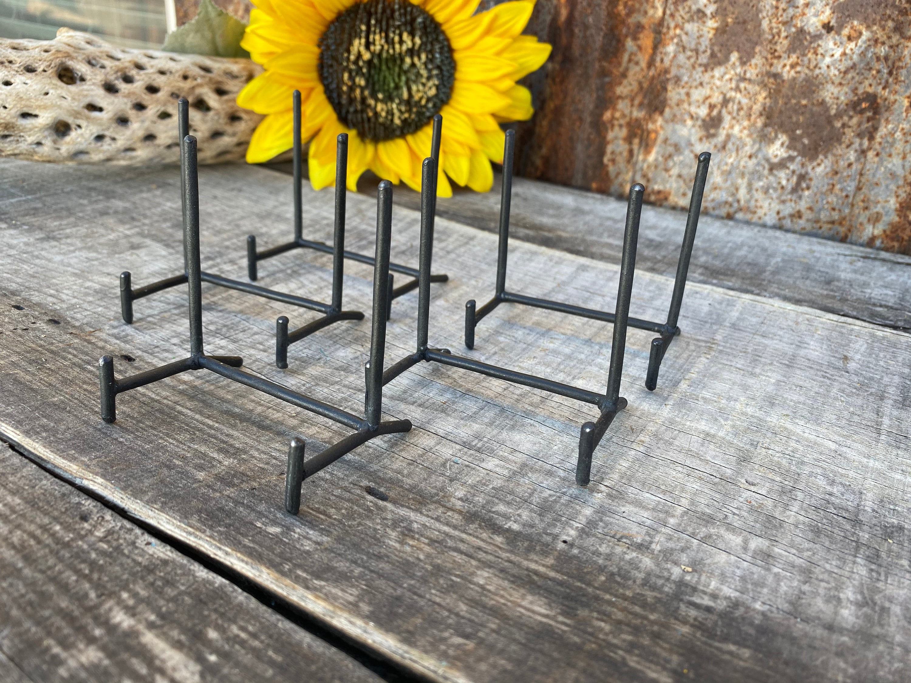 Lightweight Matte Black Metal Display Stands: Easel for Plaques Photos ...