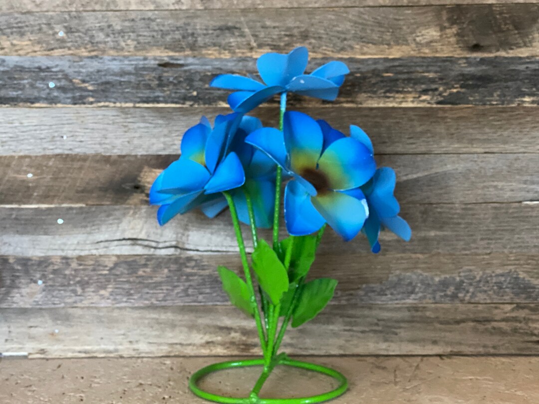 Handcrafted Vibrant Small Metal Flower Bouquet Metal Yard Art Metal ...