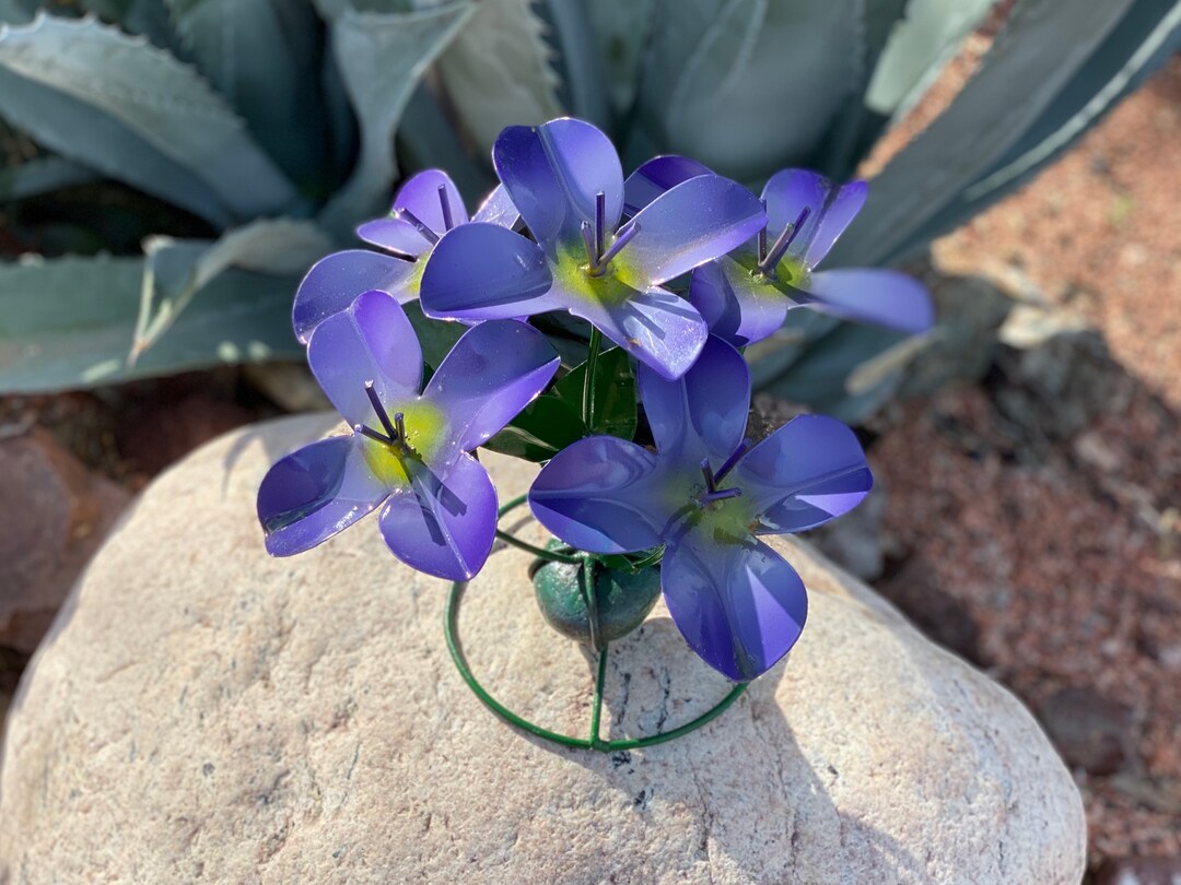 Vibrant MINI Metal Flower Bouquet Yard Art Metal Landscape Flowers - Etsy