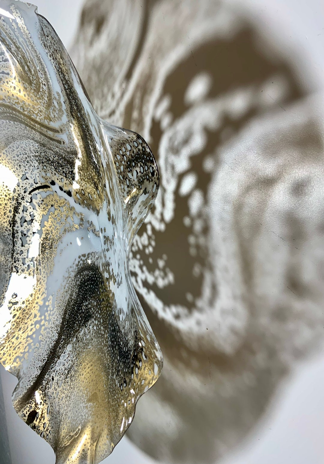 Handmade Round Wall Decor Recycled Plastic 15black/gold/white Looks ...