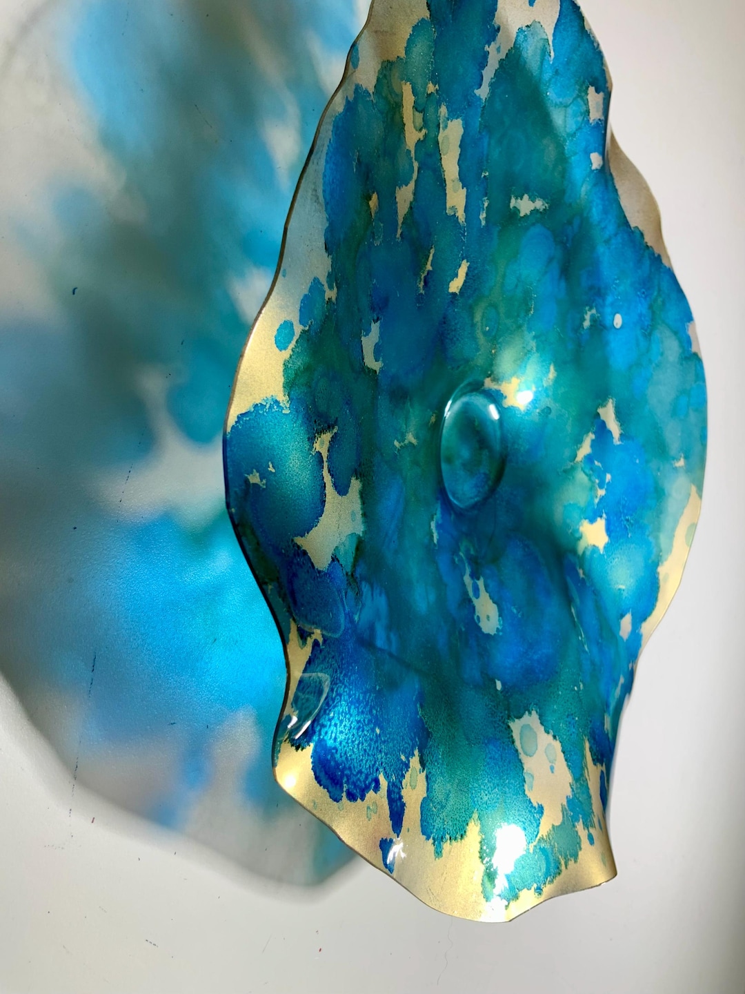 Handmade Home Goods Recycled Plastic Artwork Small Wall Flower 9” Blue ...