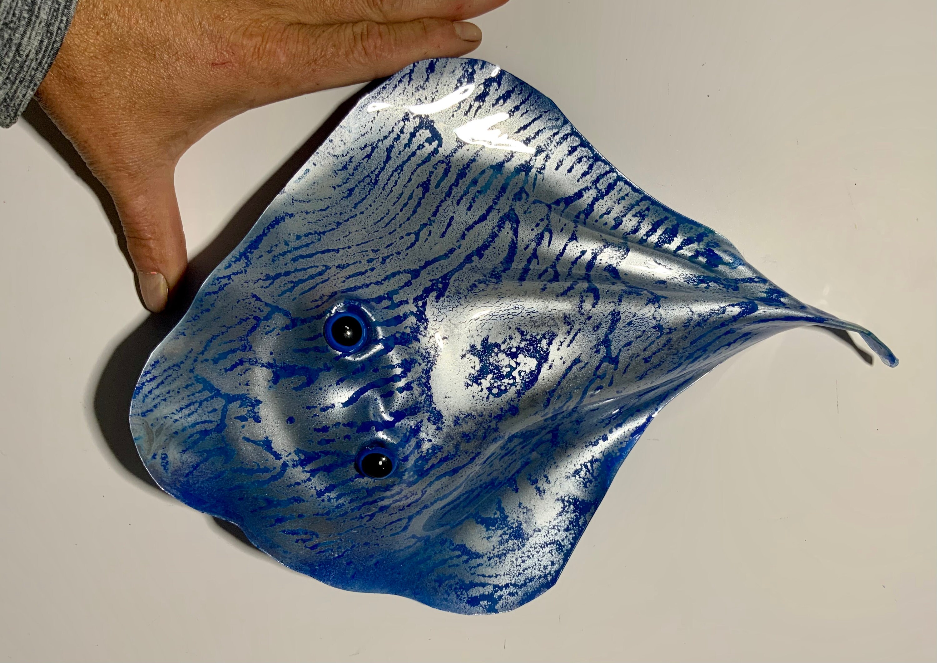 Stingray wall hanging silver/blue 13”handmade up-cycled plastic looks ...