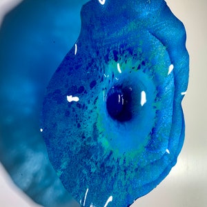 Handmade Recycled Plastic Home Decor Small Wall Flower 9 Monochromatic ...