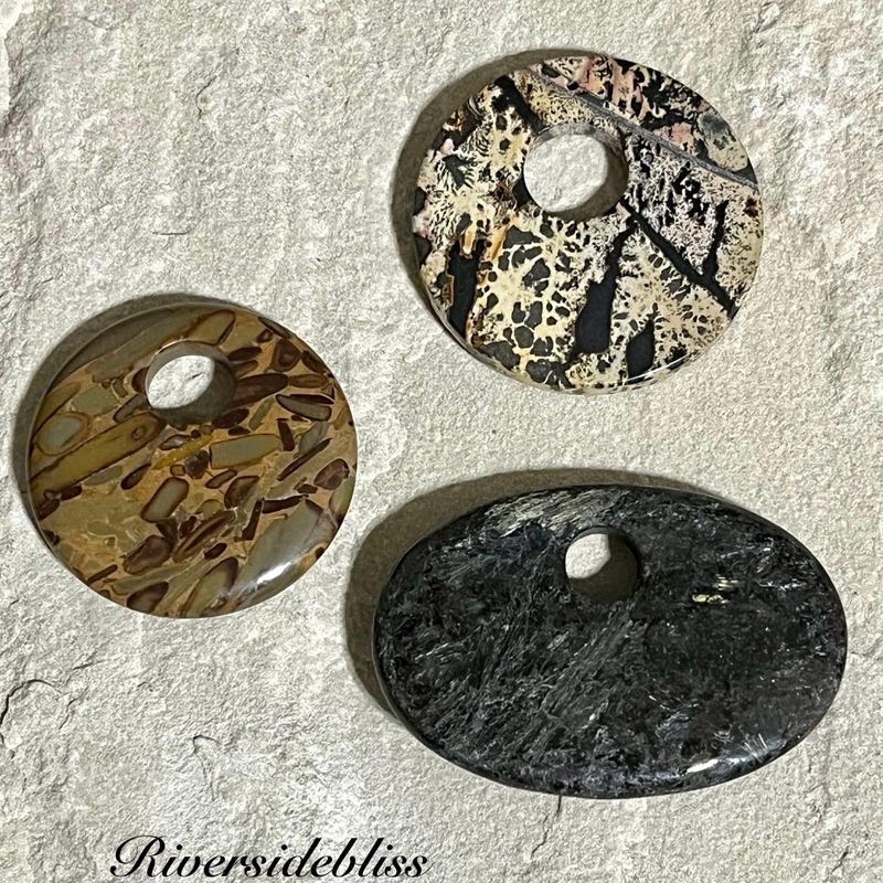 Stone Donut Pendant - Etsy