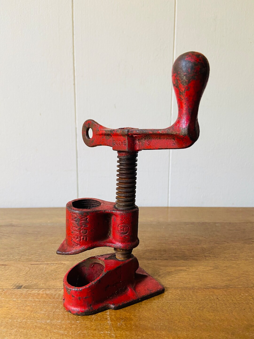 Iron Pipe Clamp/cincinnati Tool Co./ Circle H/ 600-A, 600-B, 600-e ...