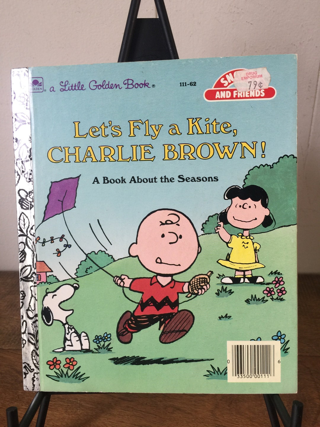 1987/a LITTLE GOLDEN BOOK/ lets Fly a Kite Charlie Brown/ A Book About ...