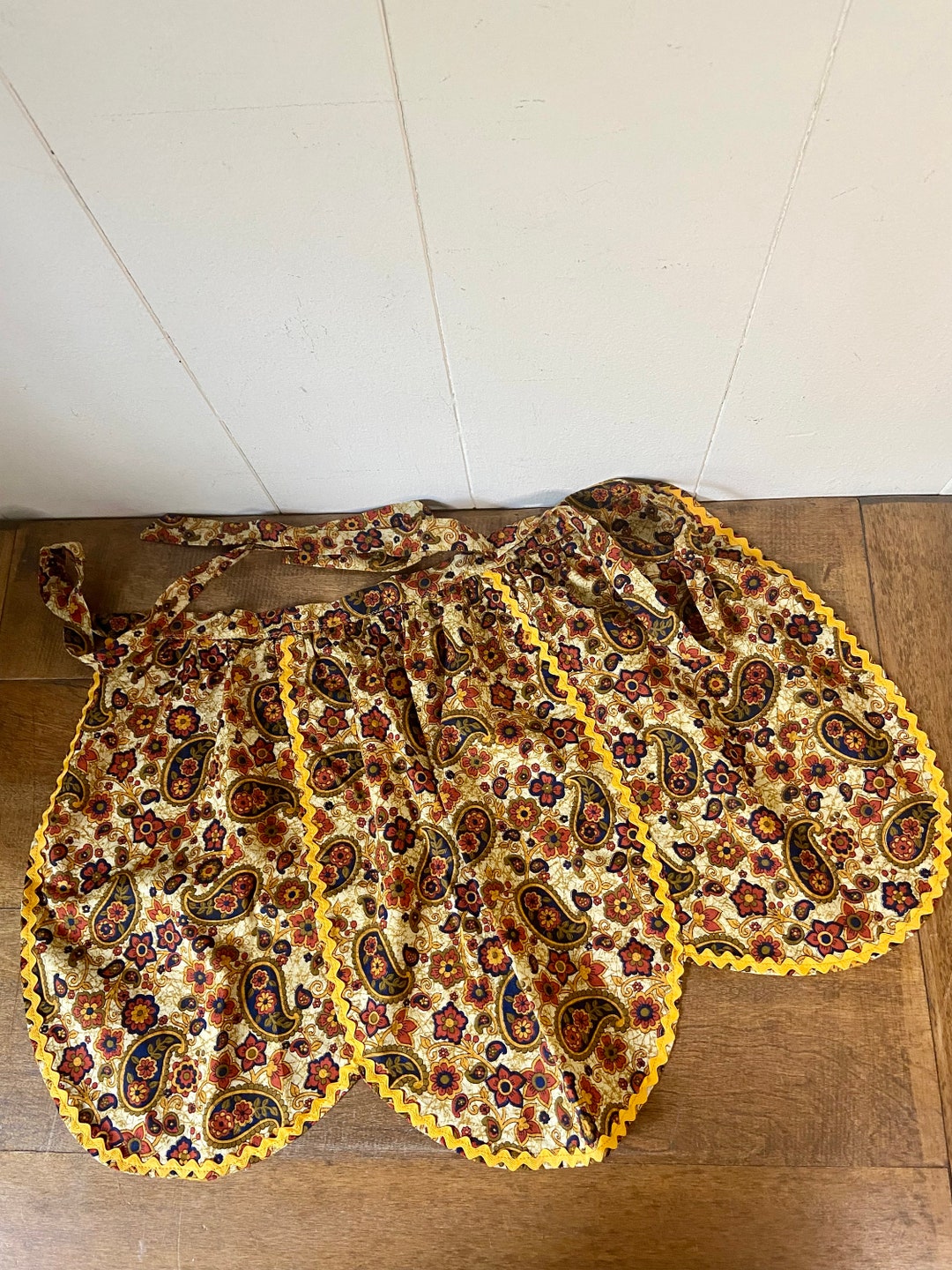 Retro Apron/ Paisley and Ric Rack/ Handmade / Half Apron/free Shipping ...