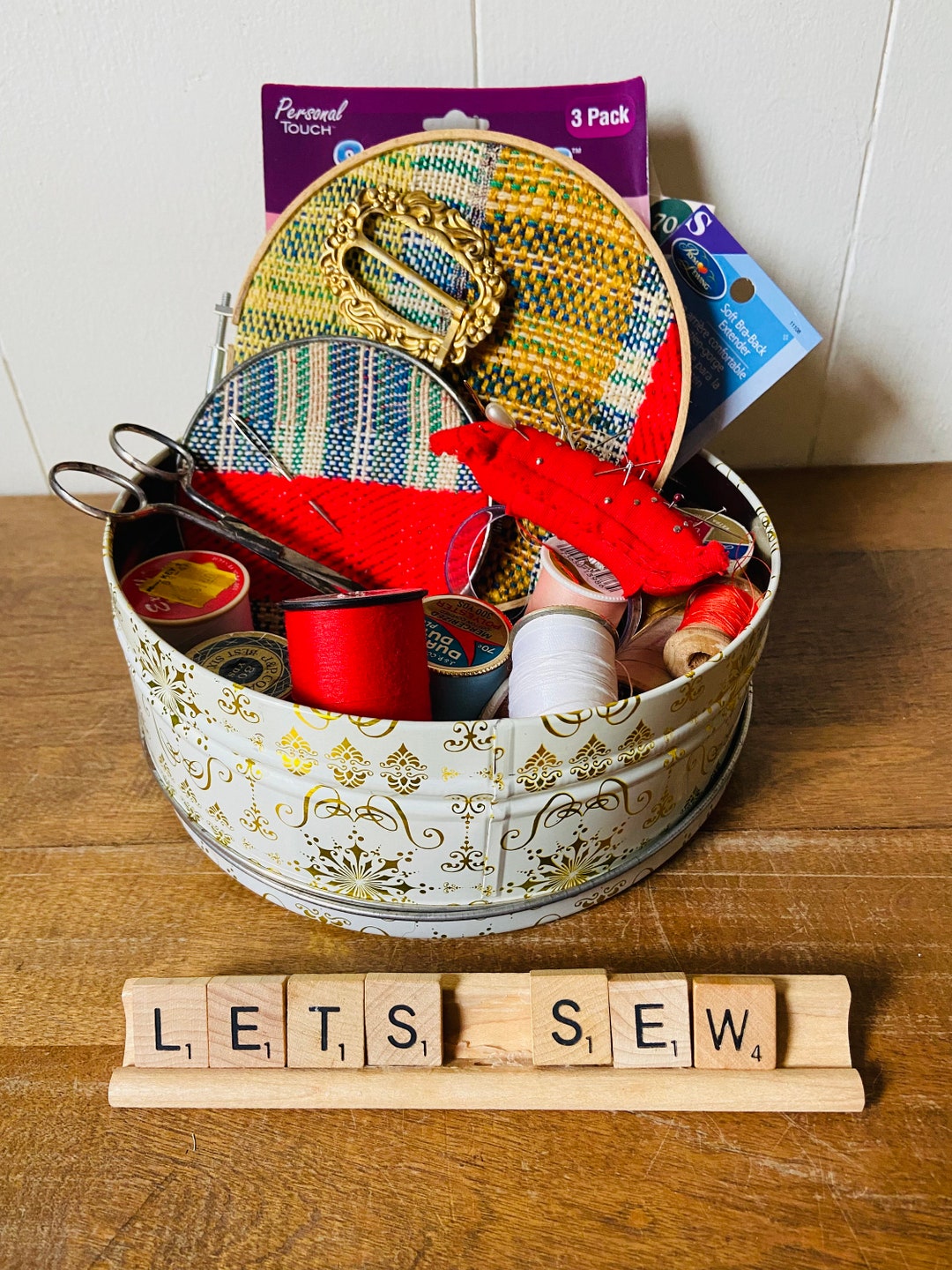 Vintage Sewing Tins/ Sewing Notions/thread/ Pins/ Needles and - Etsy