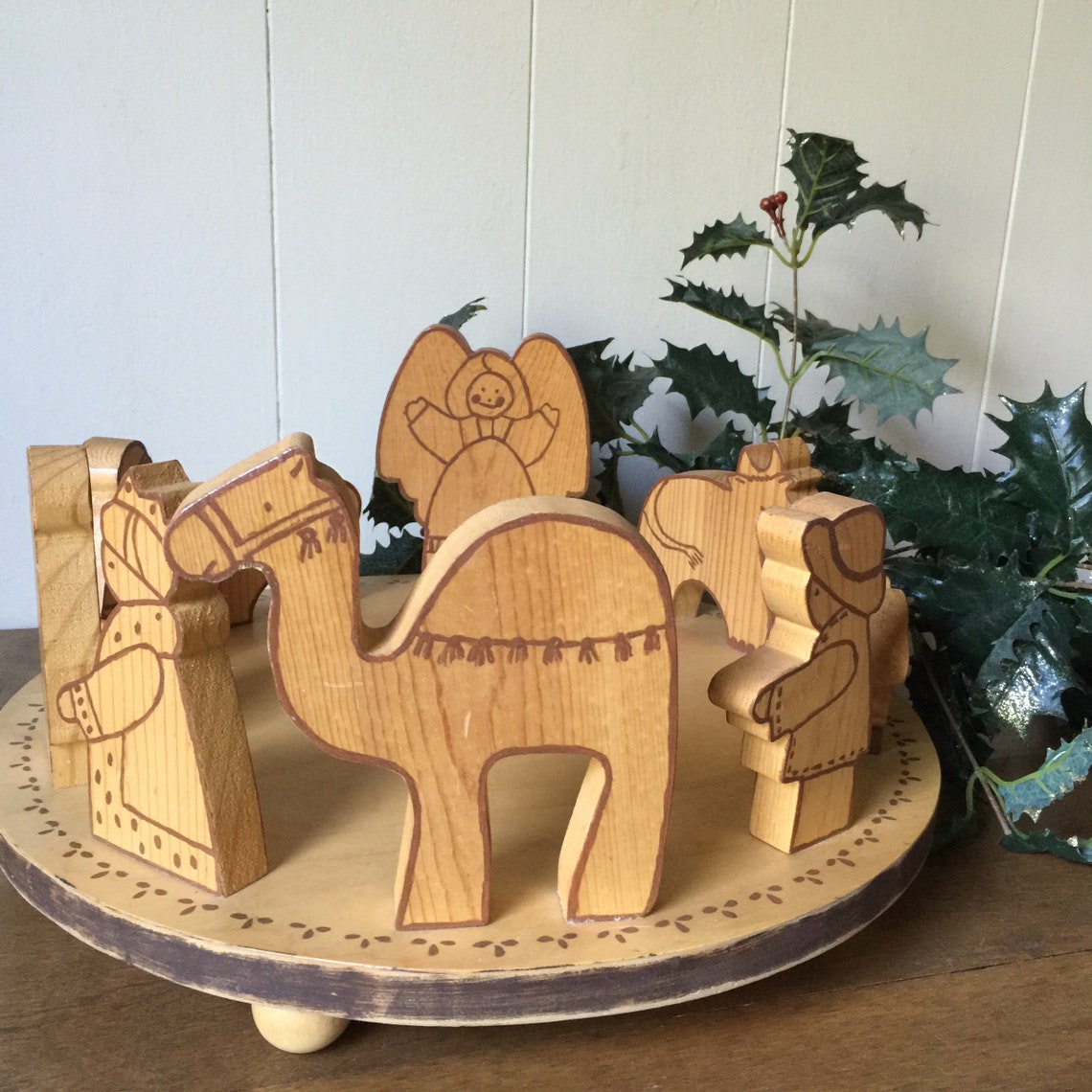 Vintage Nativity Set Wooden Circular Nativity Scene - Etsy