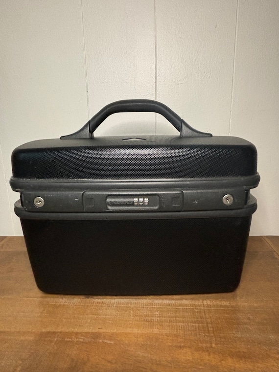 BLACK /Samsonite Train Case/Textured Hard Train Case/… - Gem