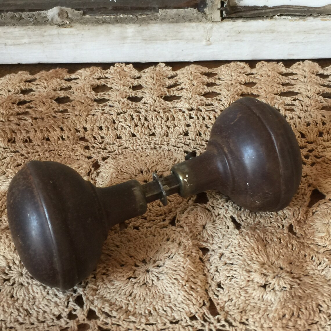 1940s Vintage Door Knob Sets Rusty Door Knobs and Shaft | Etsy