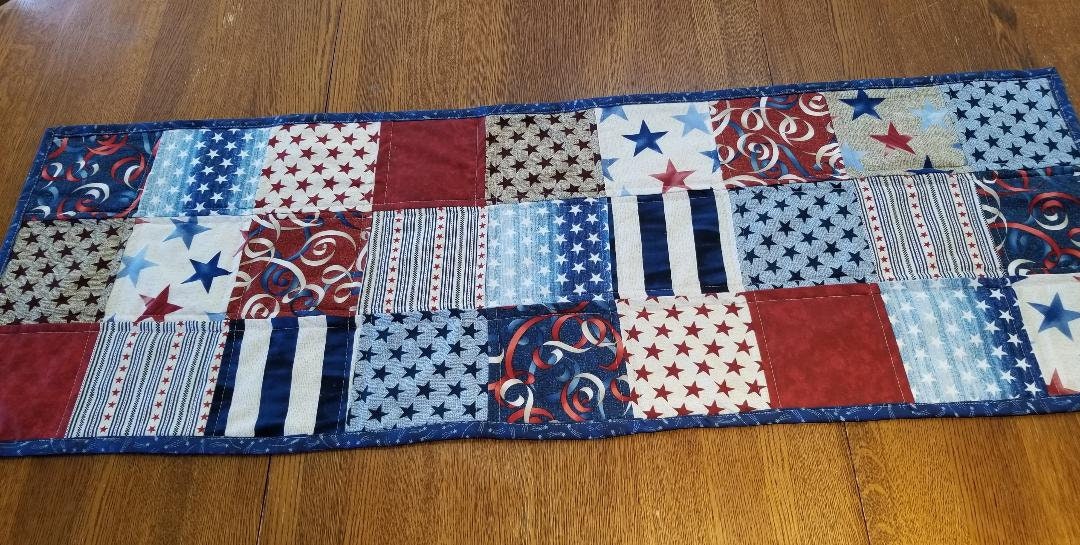 Oh My Stars! Quilted Table Runner - 14" X 40.5 and Free Shipping! - Etsy