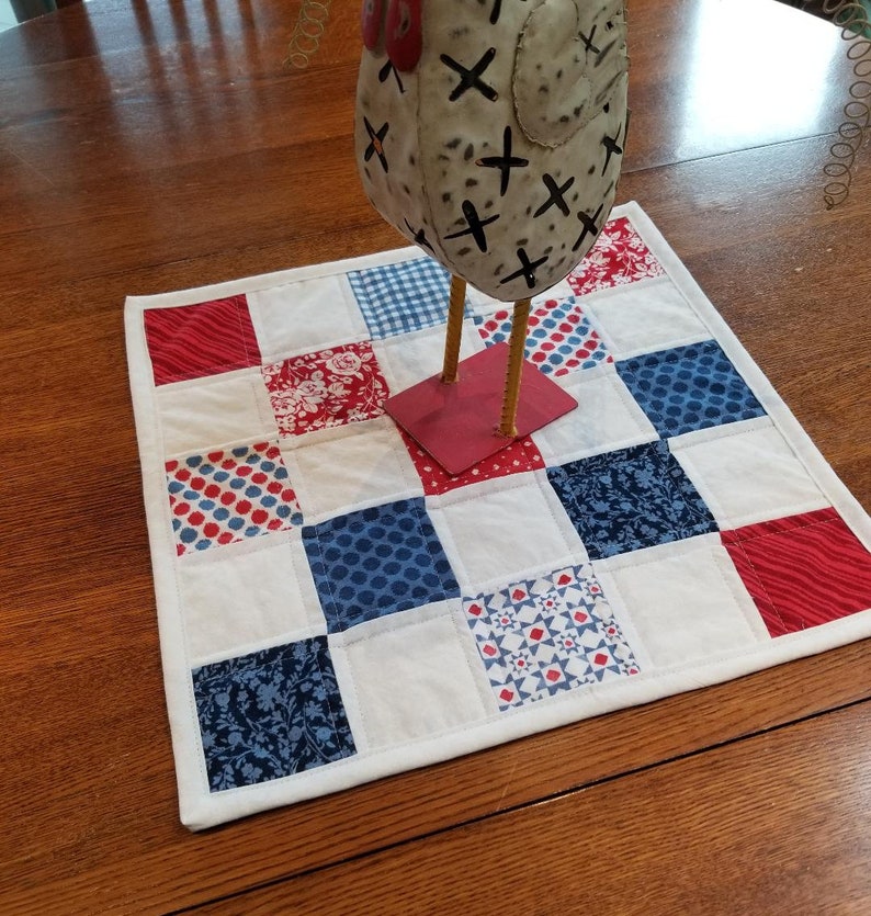Red White and Blooms Quilted Patriotic Table Topper | Etsy