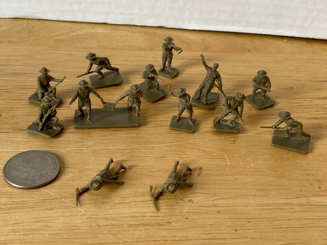 1" Military 13 Piece Vintage Plastic Soldier Set - Etsy