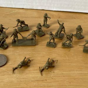 1" Military 13 Piece Vintage Plastic Soldier Set - Etsy