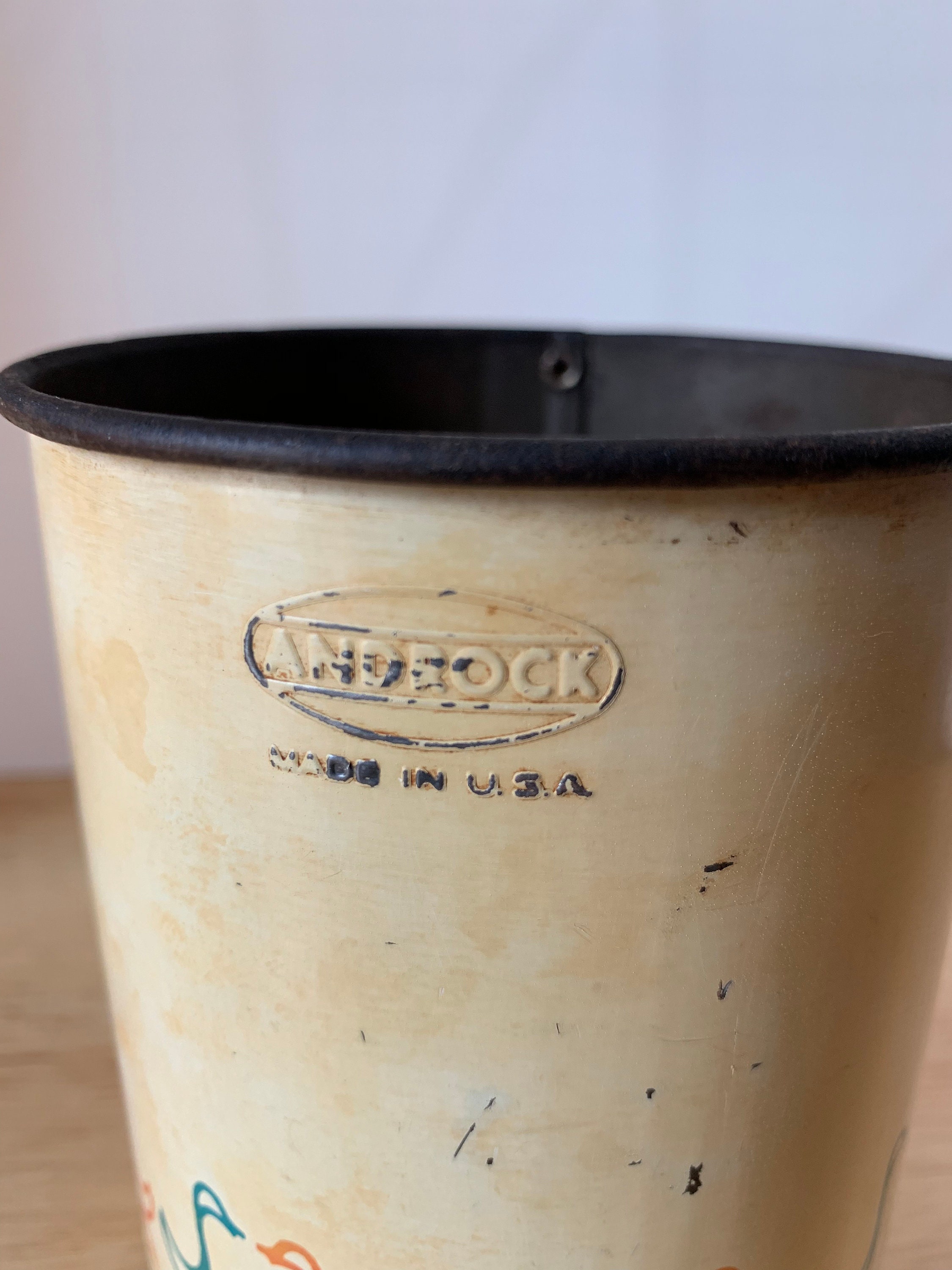 Vintage Androck flour sifter