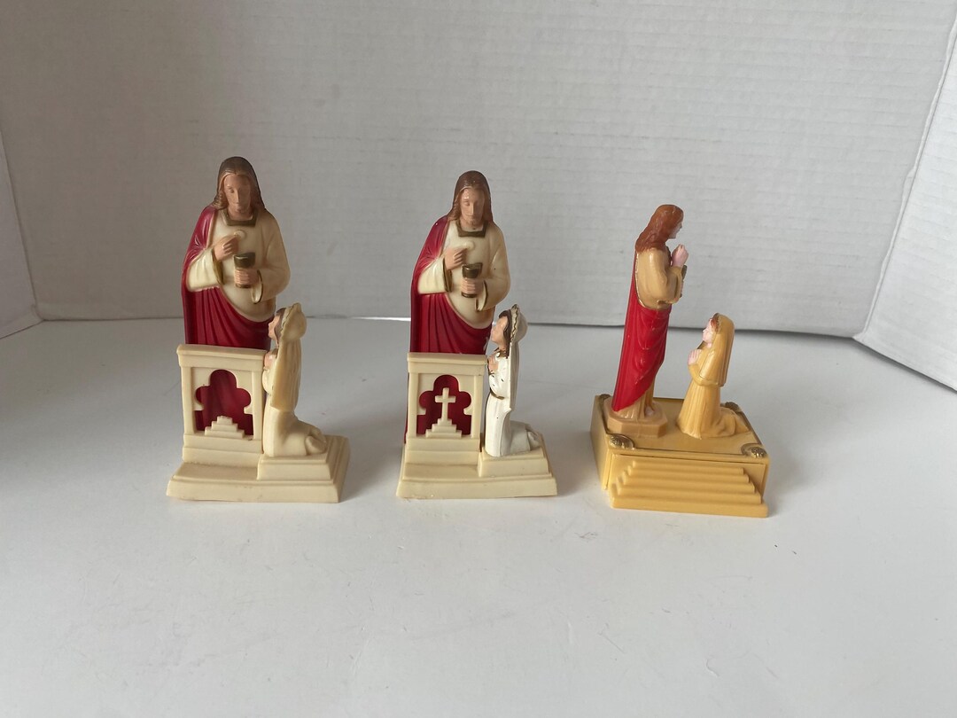 Vintage Plastic First Communion for Girl With Jesus Figurines and ...