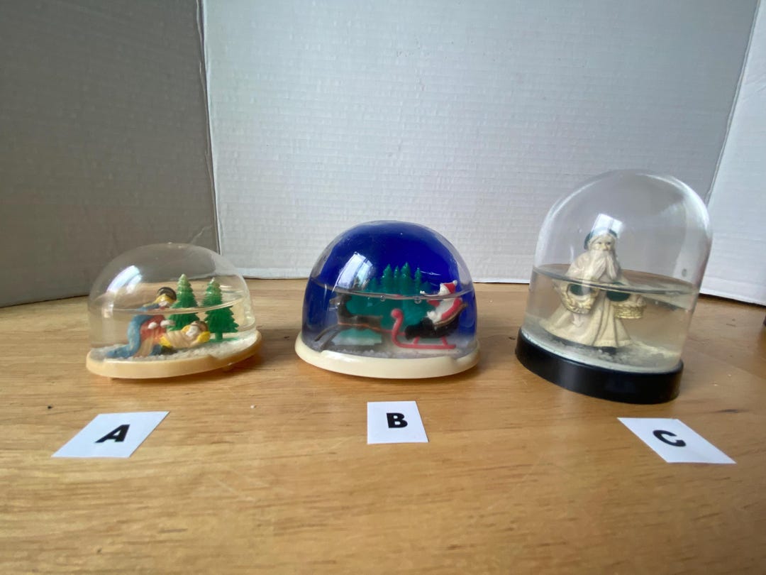 1960s-1980s Choice of Vintage Christmas Snow Globes - Etsy