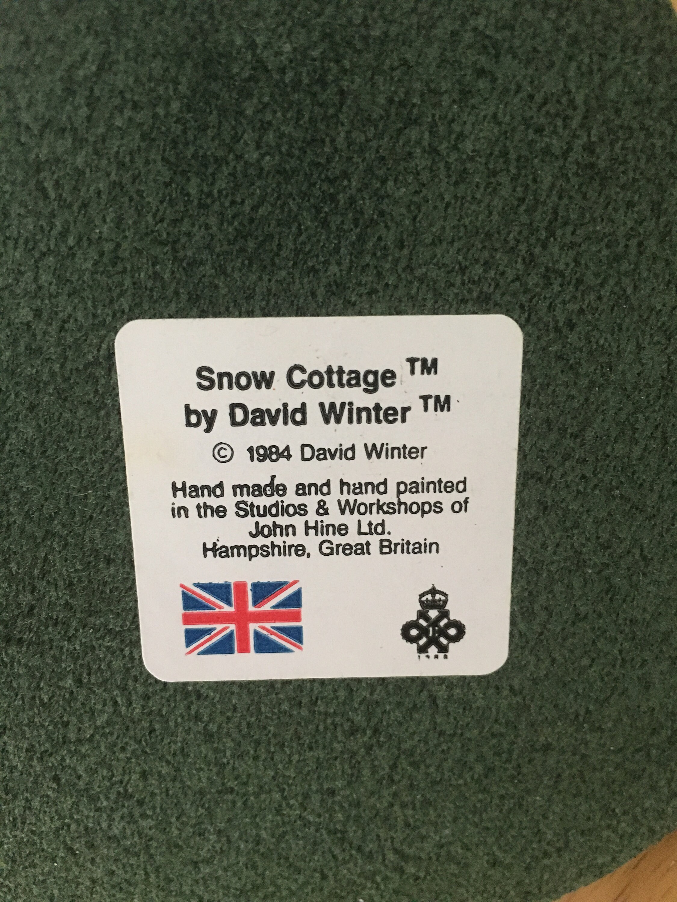 Vintage David Winter 1984 Snow Cottage