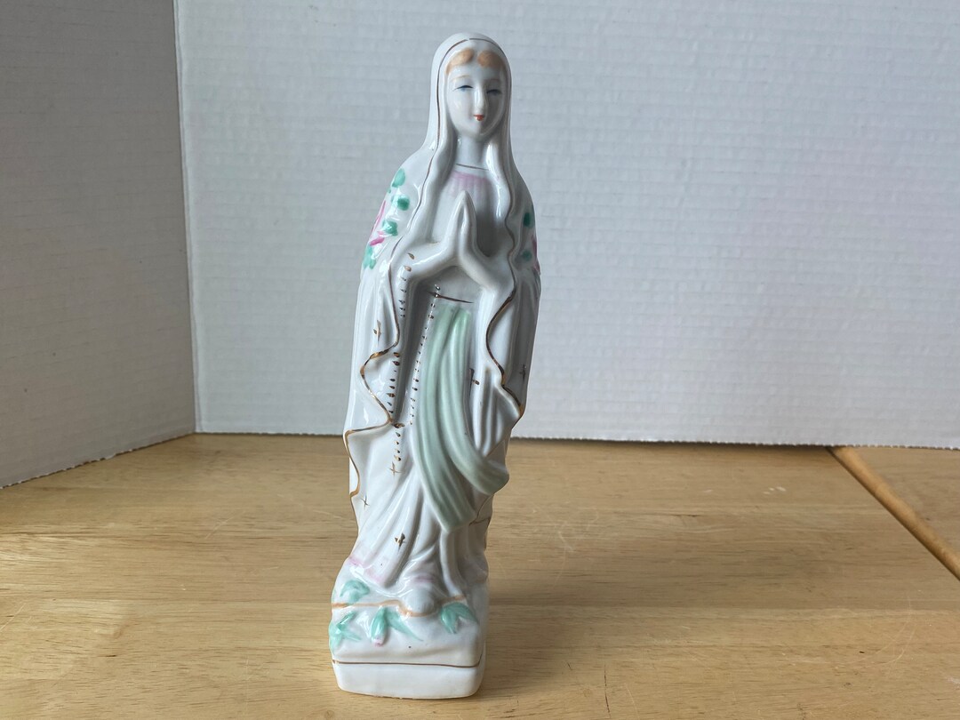 Our Lady of Fatima Vintage Ceramic Figurine With Gold Highlights From ...